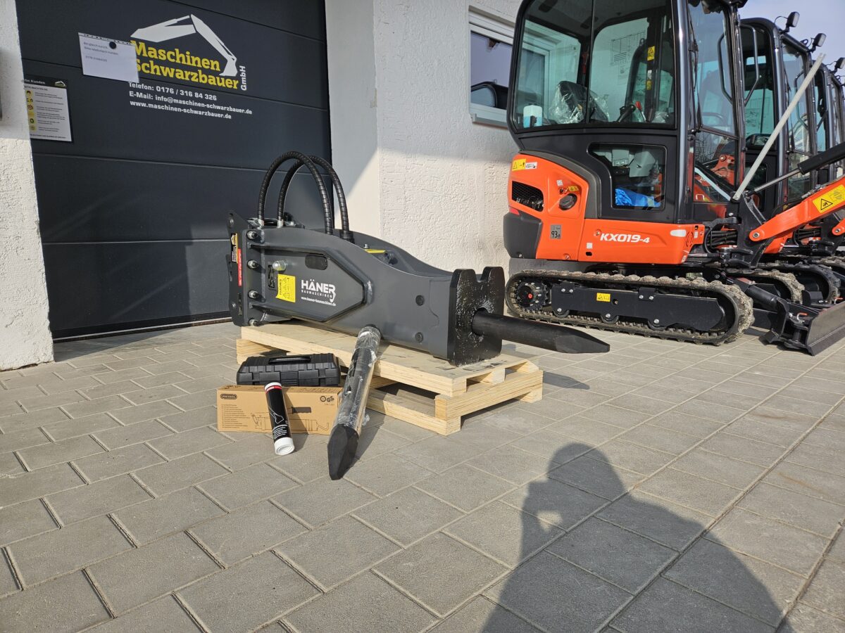 HÄNER Anbaugeräte - Baumaschinen | Schwarzbauer-Maschinen | Bayern